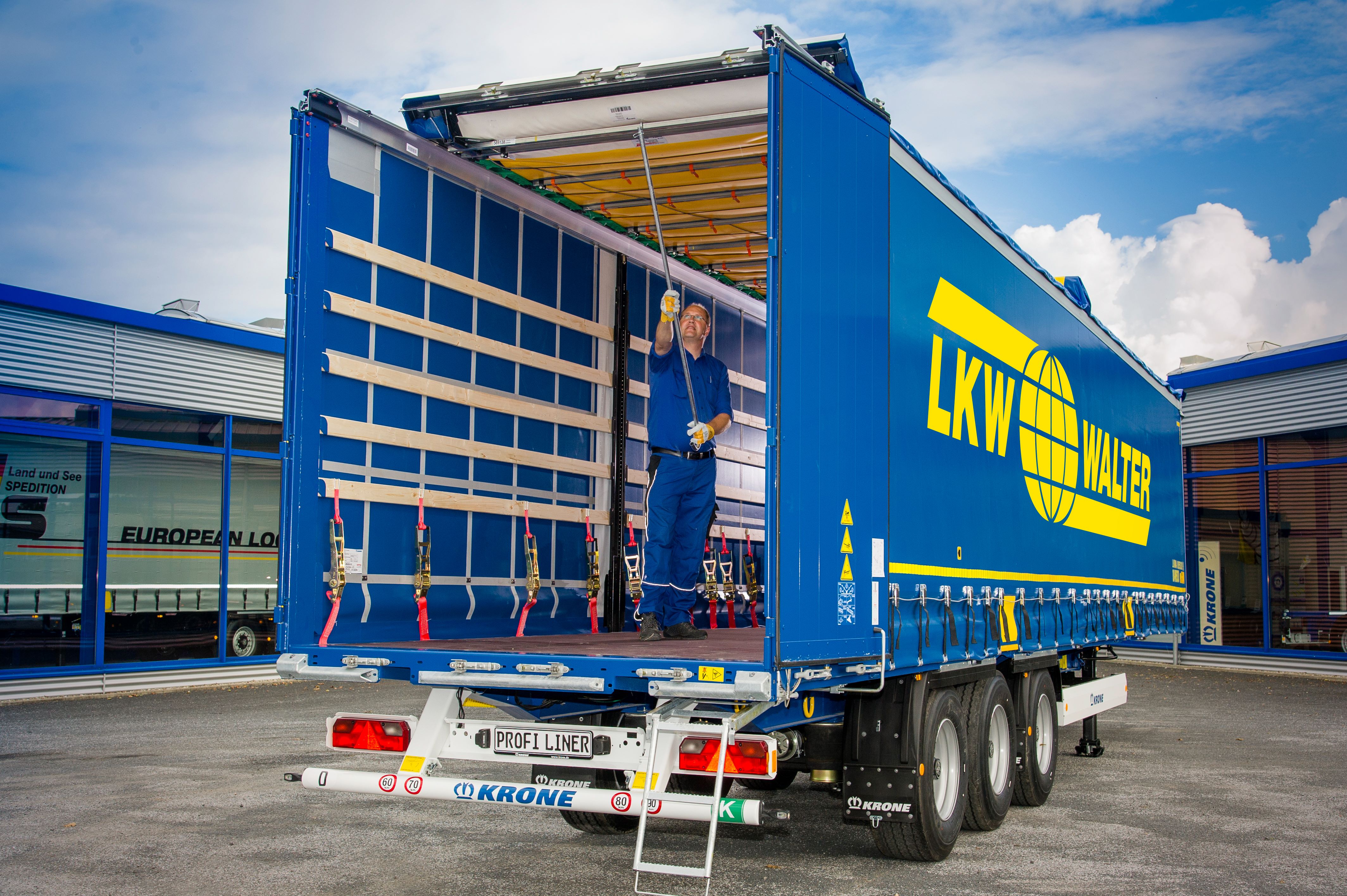 Buy used Krone trailers (INT)