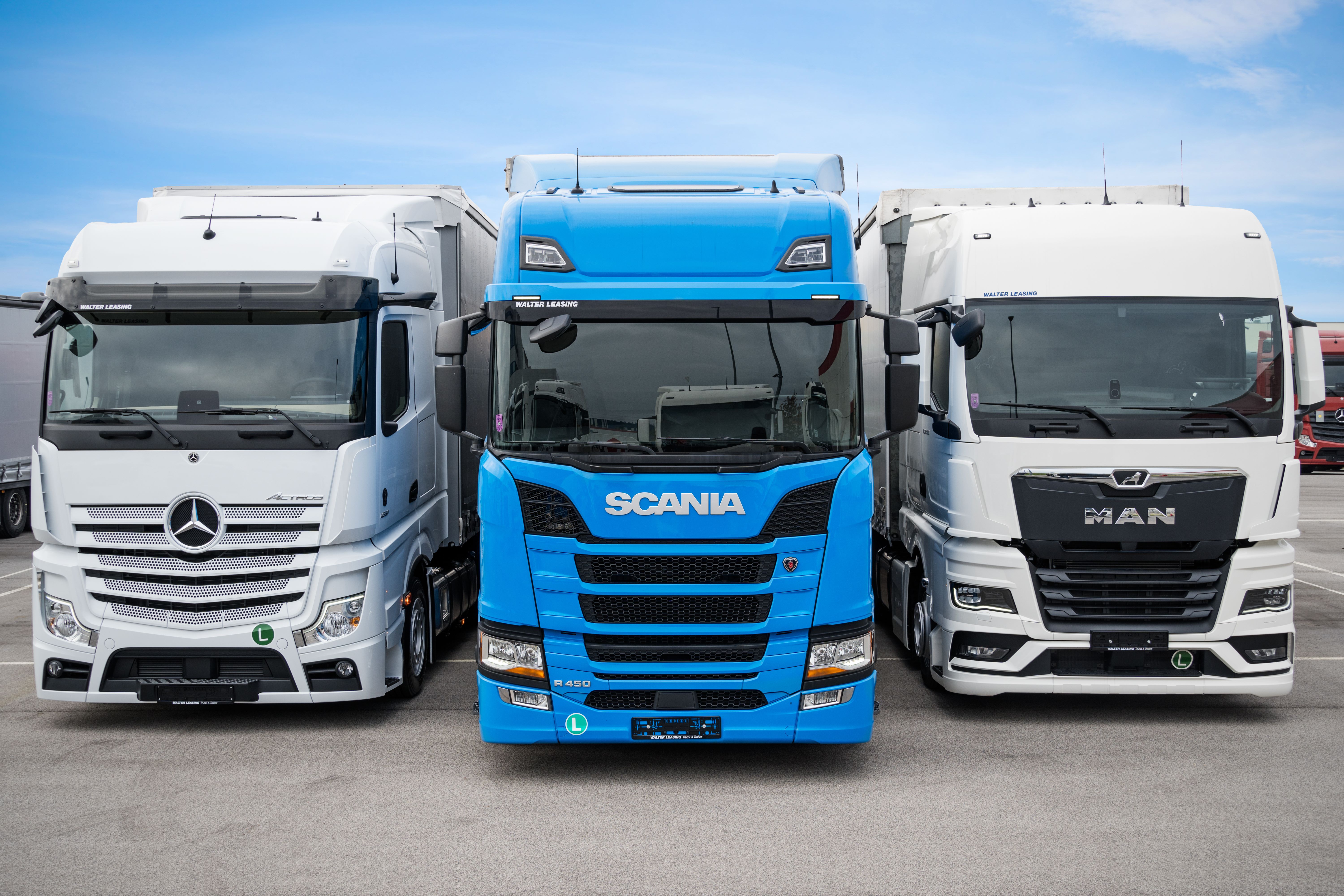 New and used mega tractor units - WALTER LEASING (INT)